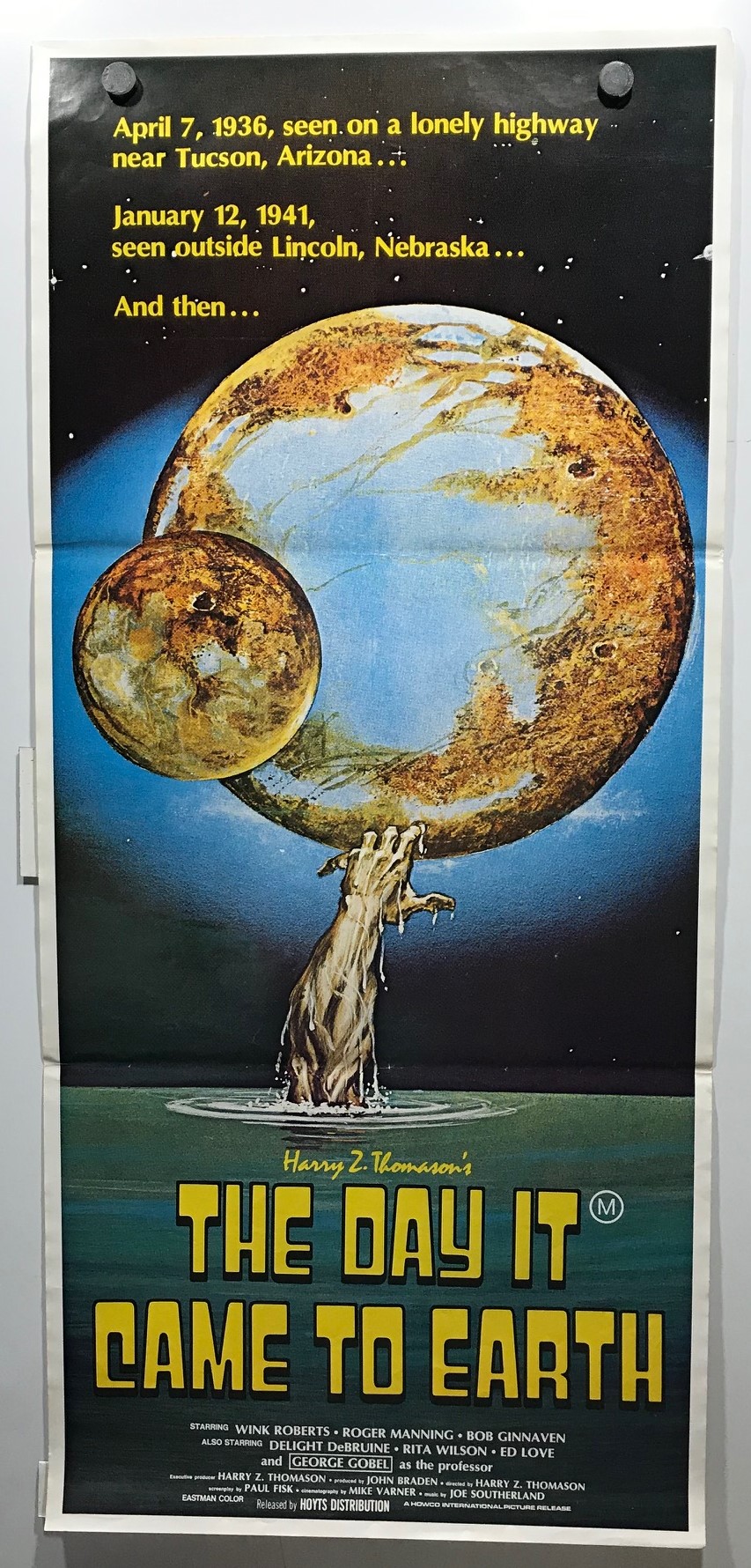 ORIGINAL DAYBILL MOVIE POSTER - THE DAY IT CAME TO EARTH - Wink Roberts ...