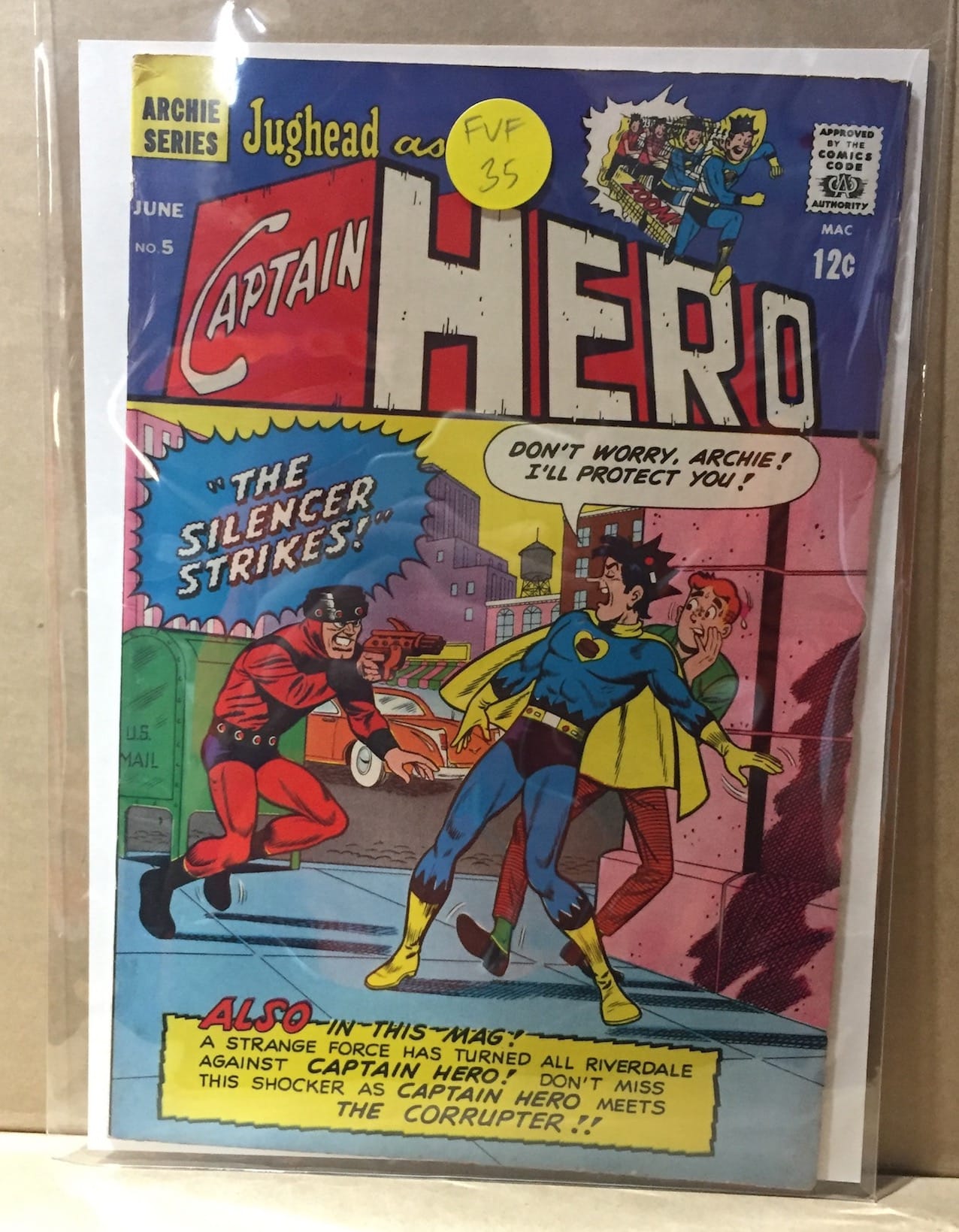 Captain Hero Jughead